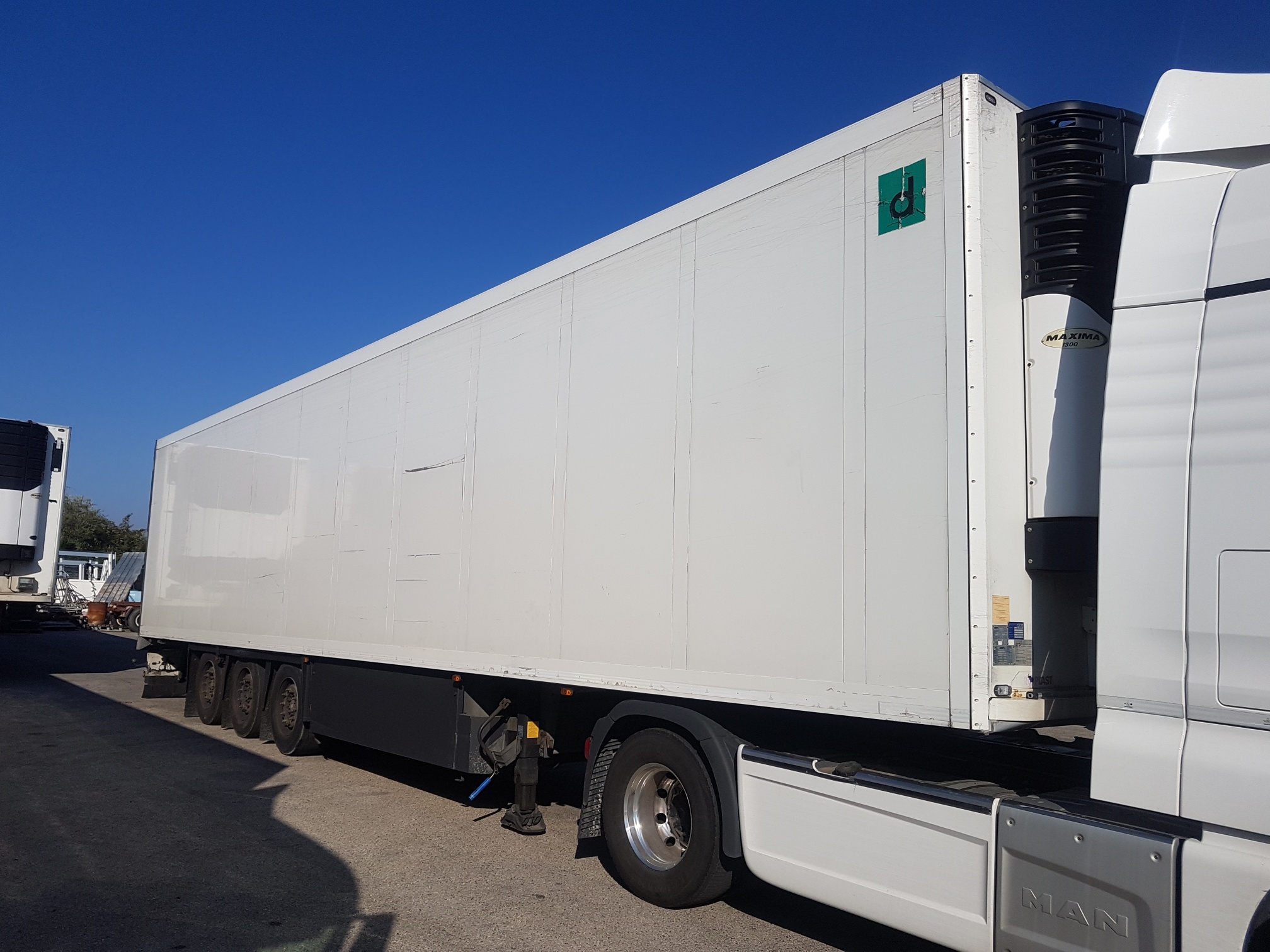 Used Semi-trailers and isothermal cells - Unitrans srl